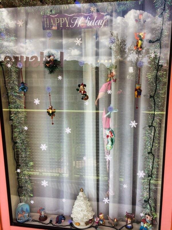 Disney Resort Window Decorating | Vivacious Views Disney Blog